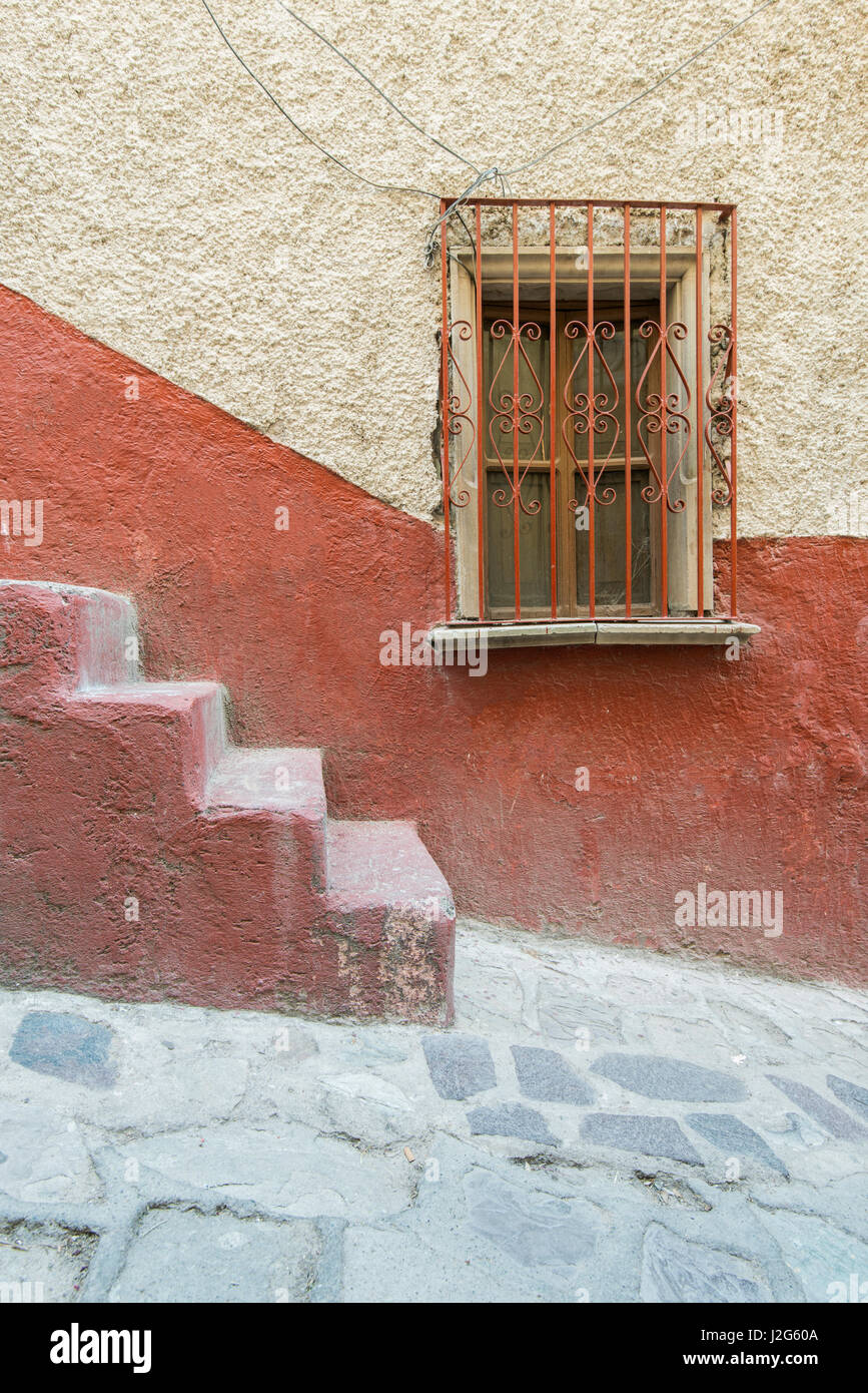 Red steps large format sizes hi-res stock photography and images - Alamy