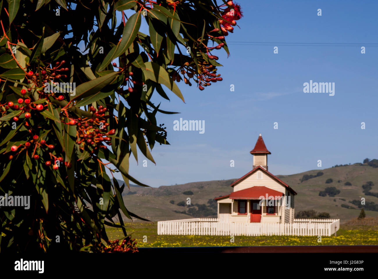 USA, California, San Simeon, old school house Stock Photo - Alamy