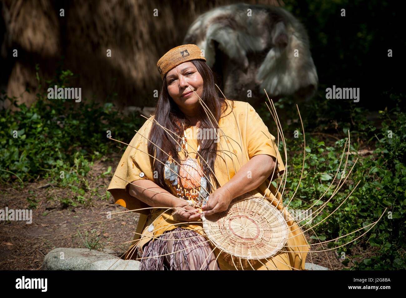 Cahuilla woman hi-res stock photography and images - Alamy