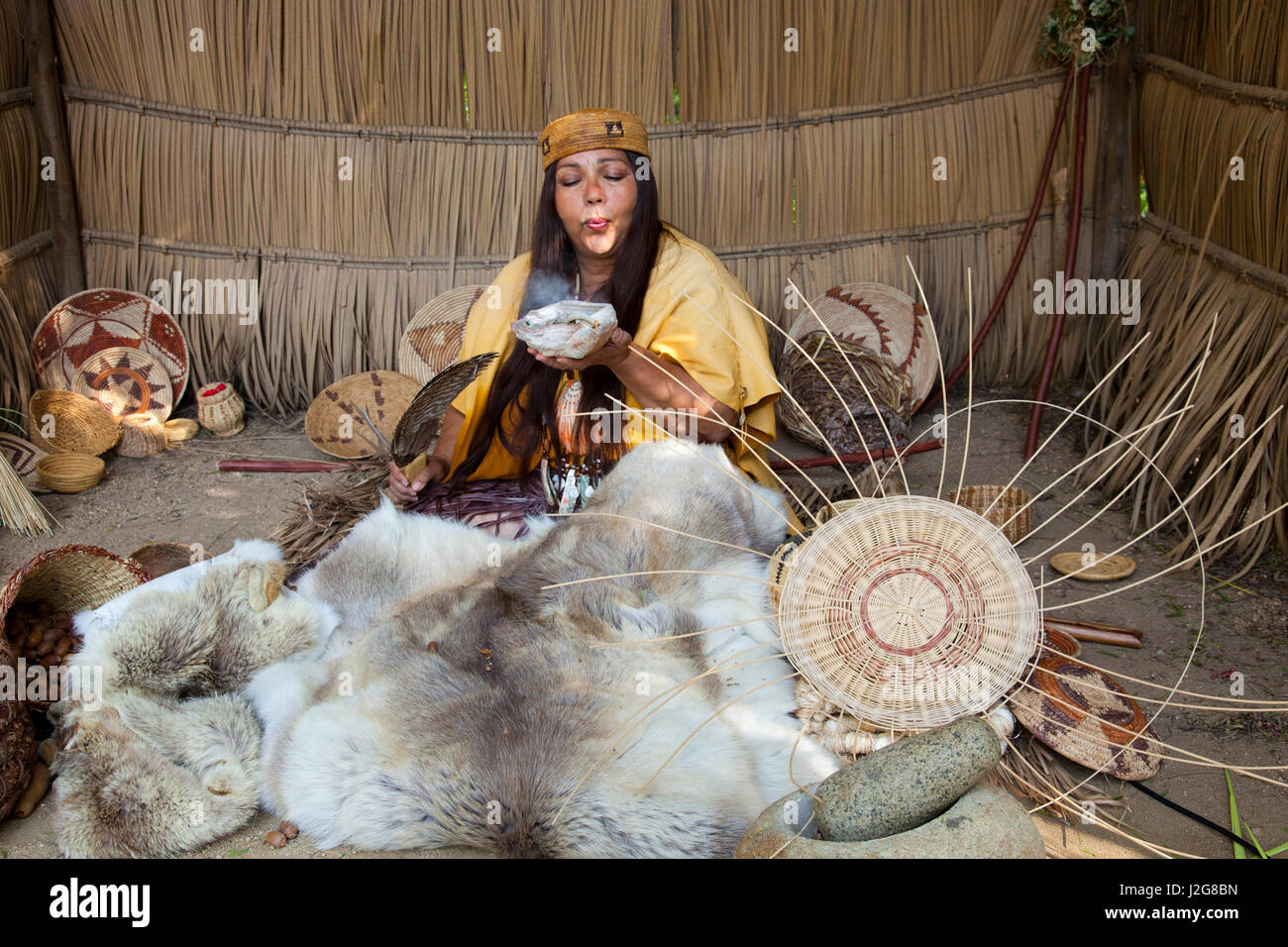 Tongva gabrielino hi-res stock photography and images - Alamy