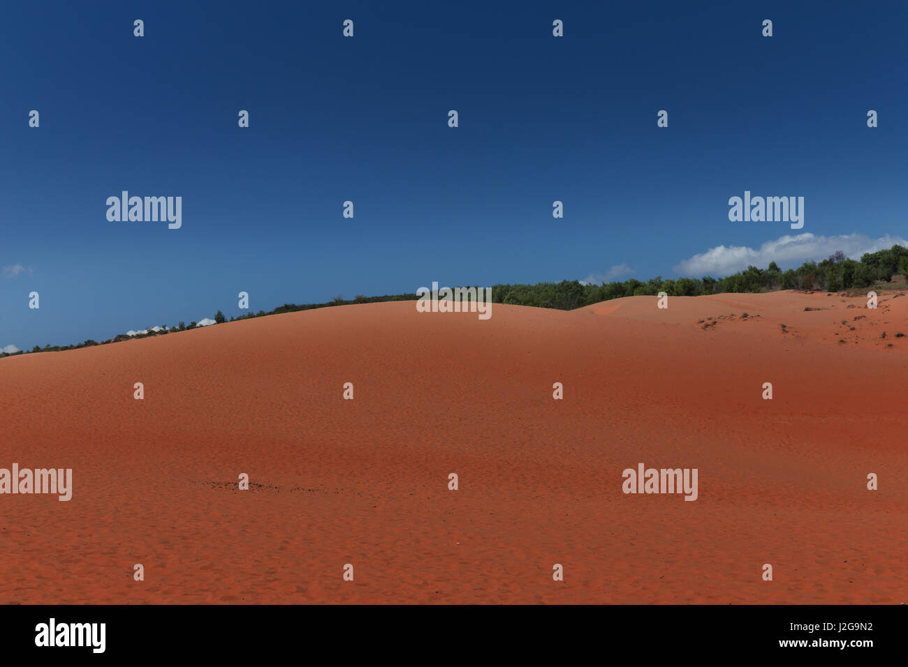 Red sand dunes in the Mui Ne village, Vietnam Stock Photo - Alamy