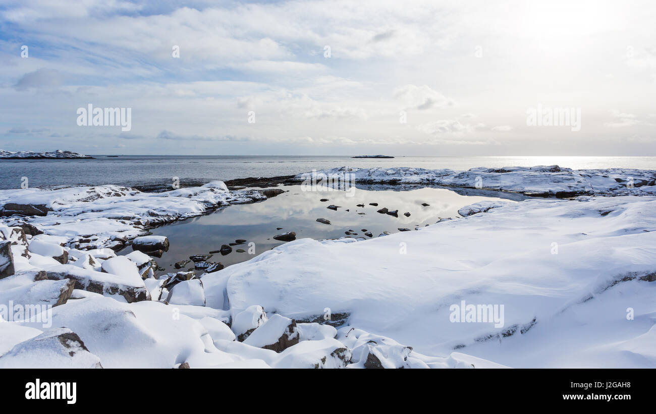The snowy coast of the Lofoten Islands in winter Stock Photo - Alamy