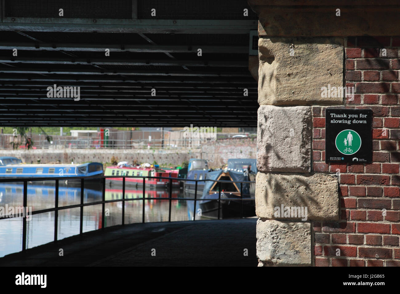 A notice on Maiden Lane Bridge over the Regents Canal in London ...