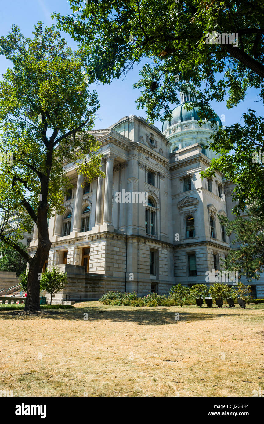 Indiana Statehouse, the state capitol building, Indianapolis, Indiana ...
