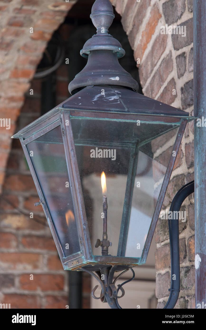 Old fashioned lamp post or standard hi-res stock photography and images ...