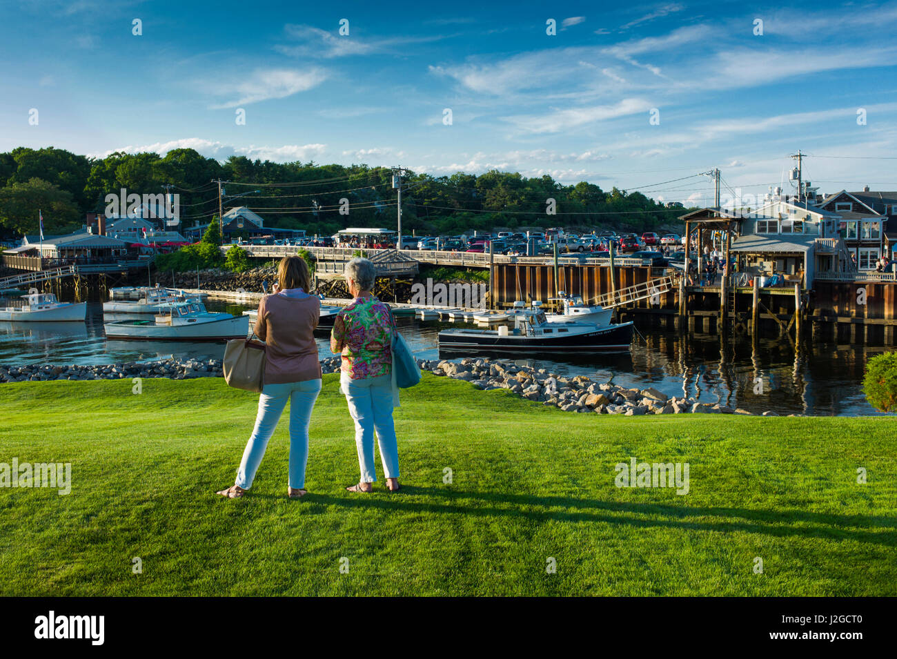 USA, Maine, Ogunquit, Perkins Cove, boat harbor Stock Photo - Alamy