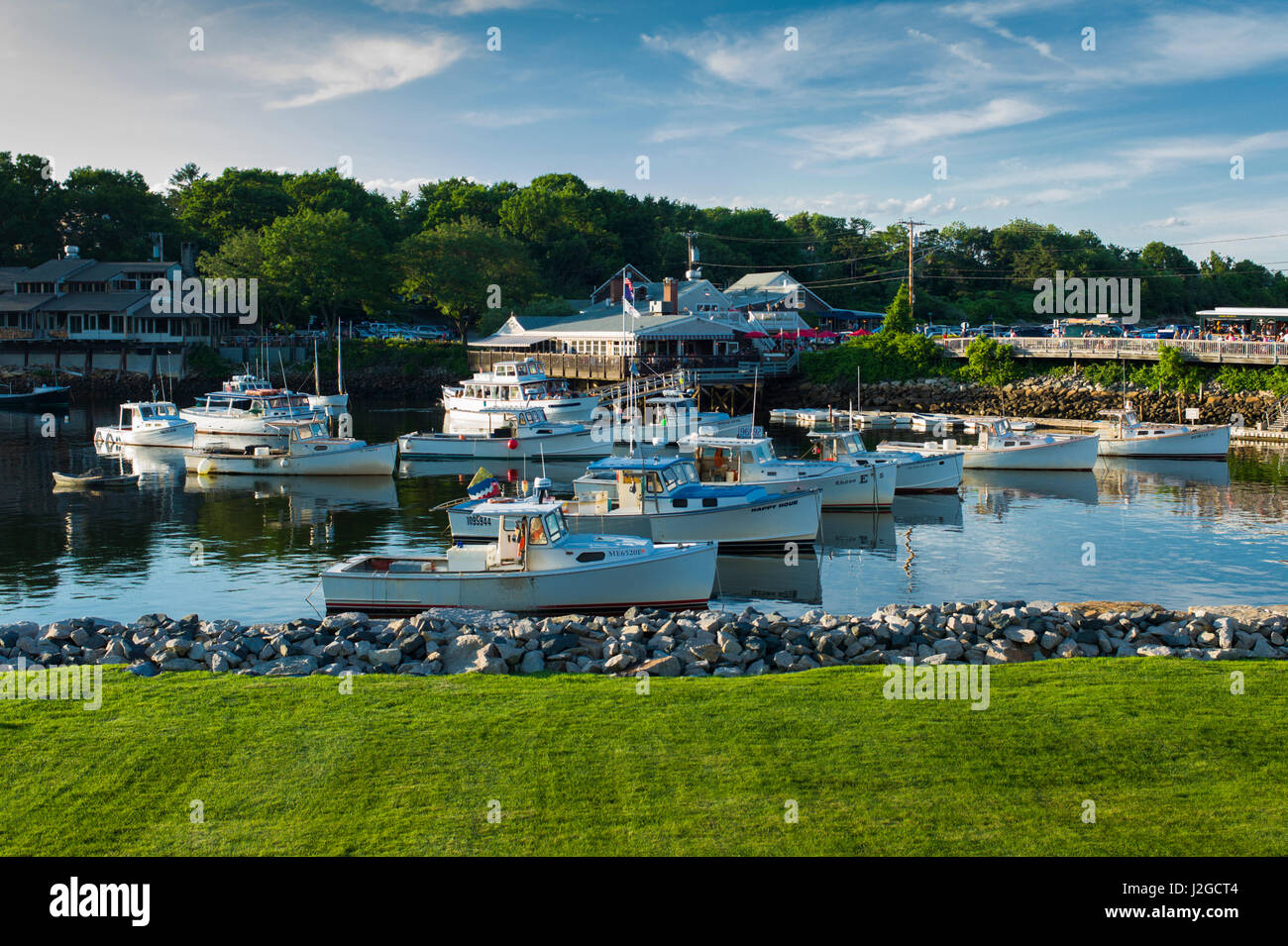 USA, Maine, Ogunquit, Perkins Cove, boat harbor Stock Photo - Alamy
