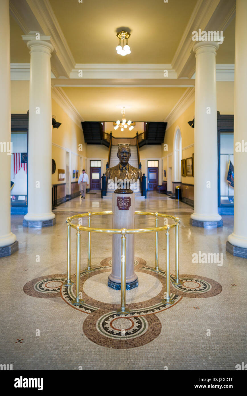 USA, Maine, Augusta, Maine State House, interior with bust of former ...