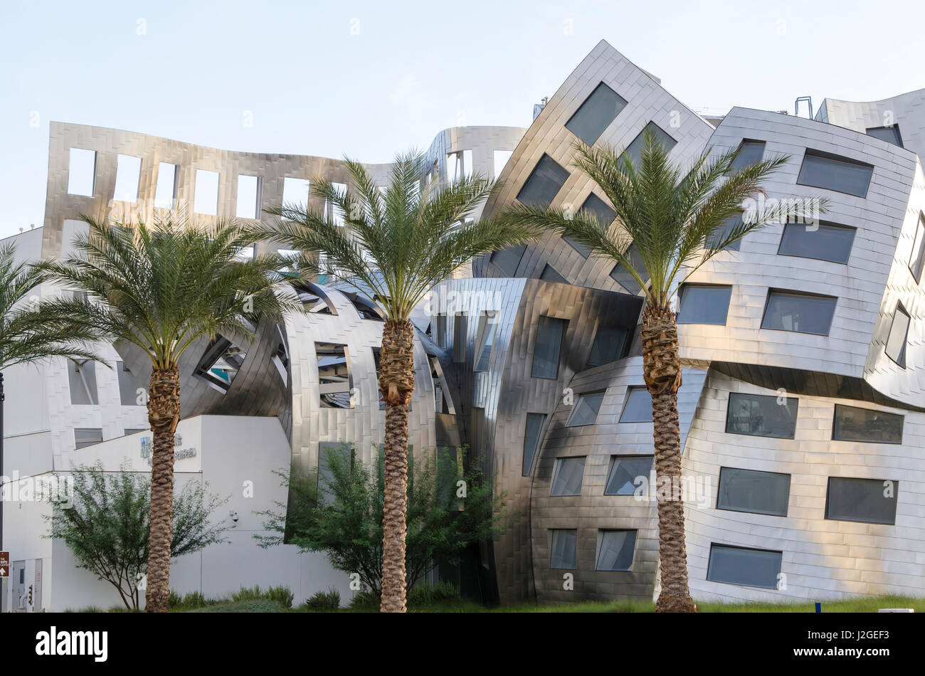 Cleveland Clinic Lou Ruvo Center for Brain Health building designed by ...
