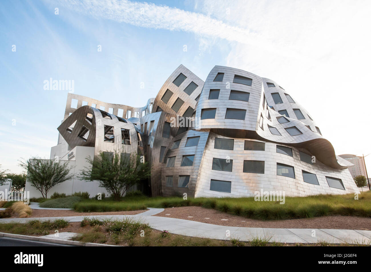 Cleveland Clinic Lou Ruvo Center for Brain Health building designed by ...