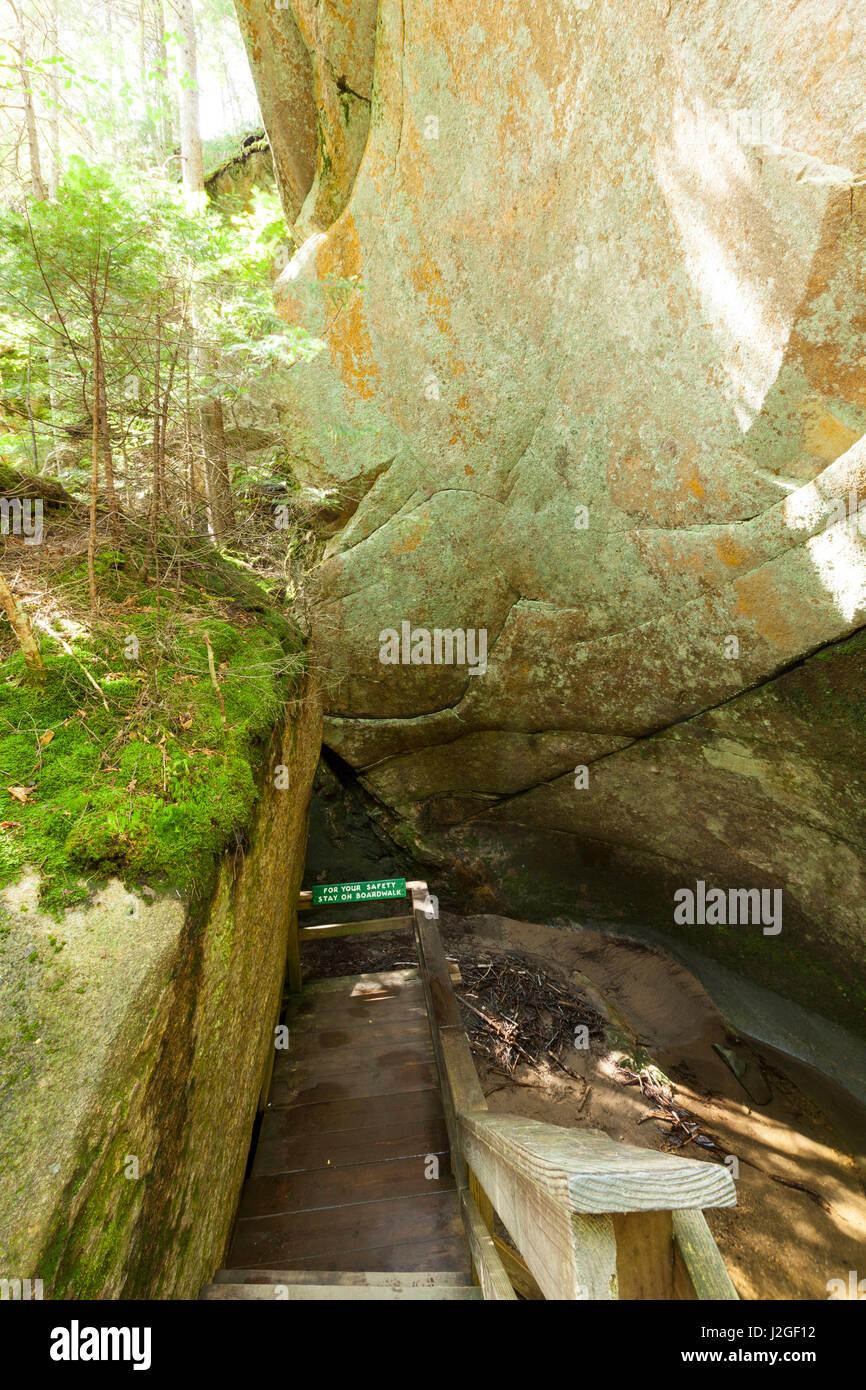 Lost river gorge new hampshire hi-res stock photography and images - Alamy