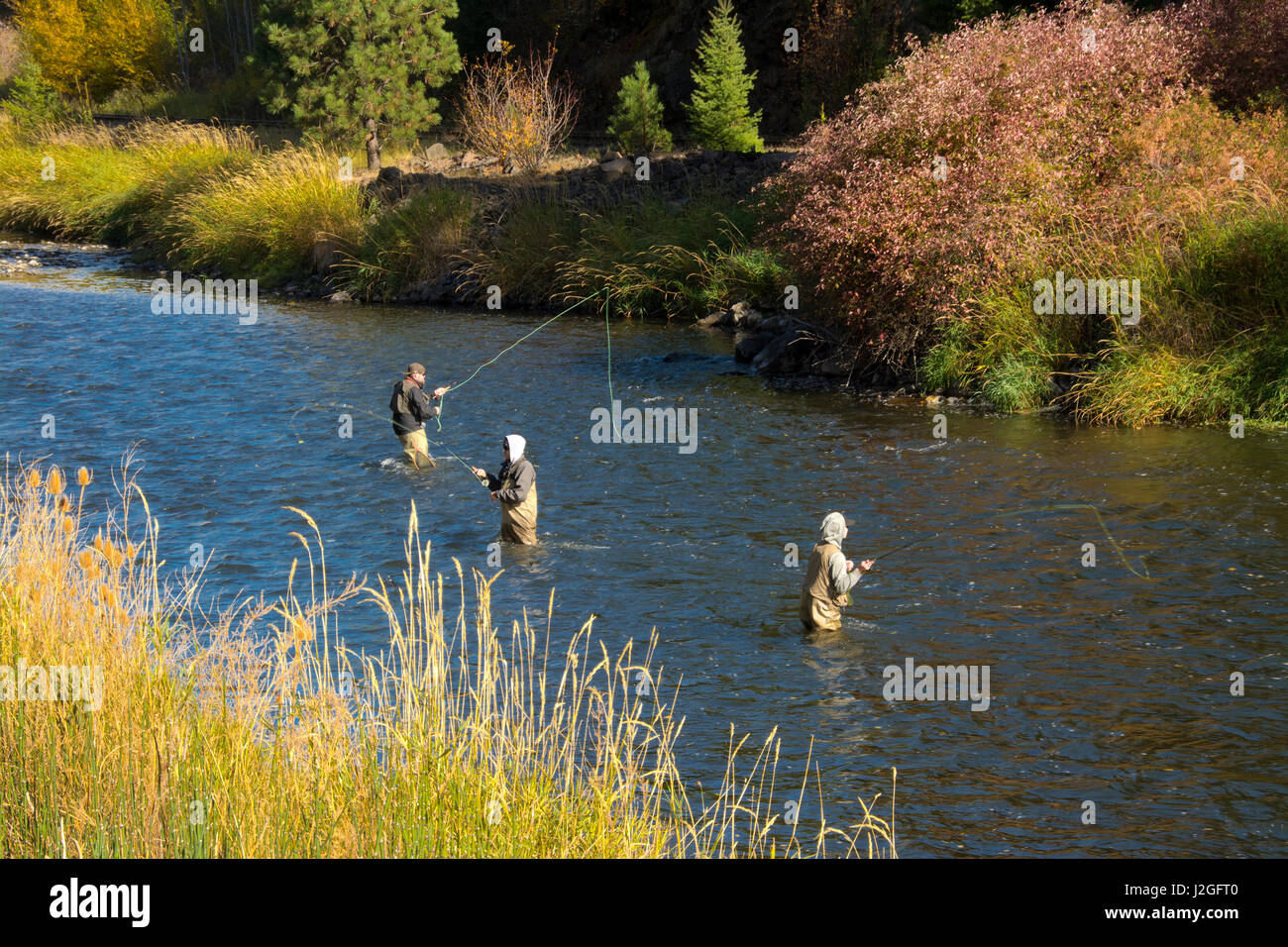 Fall river oregon fishing hi-res stock photography and images - Alamy