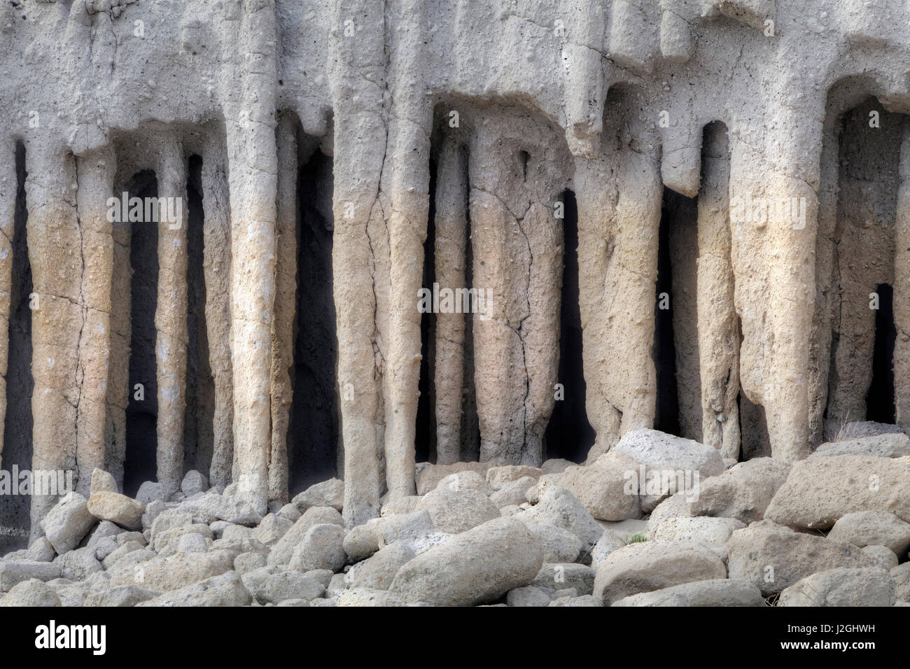 Mono county volcanic rock hi-res stock photography and images - Alamy