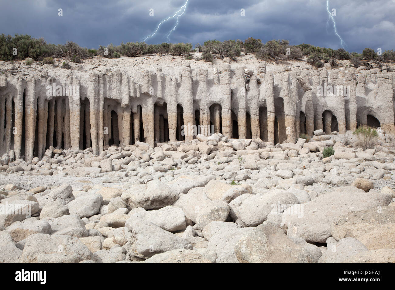 Volcanic lightning not volcano hi-res stock photography and images - Alamy