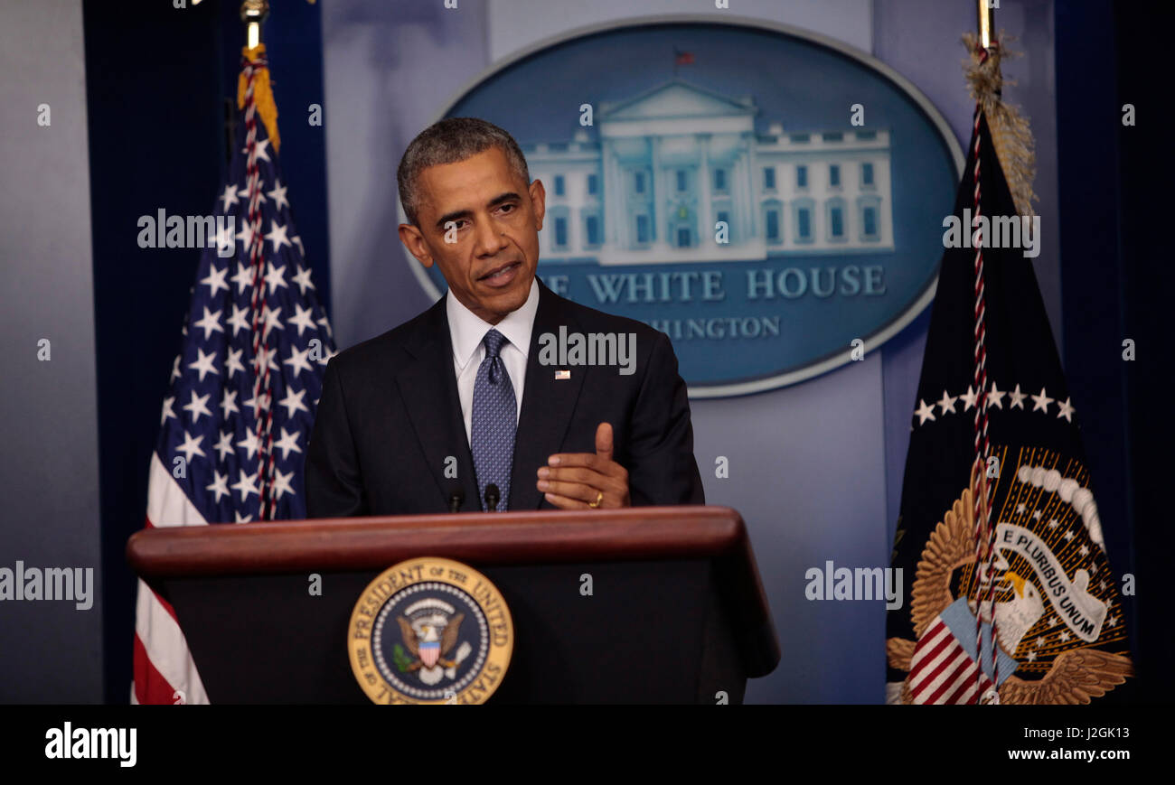 President Barack Obama makes a statement at the daily briefing in the ...