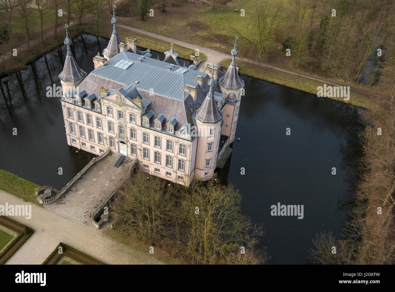 Kasteel van poeke hi-res stock photography and images - Alamy