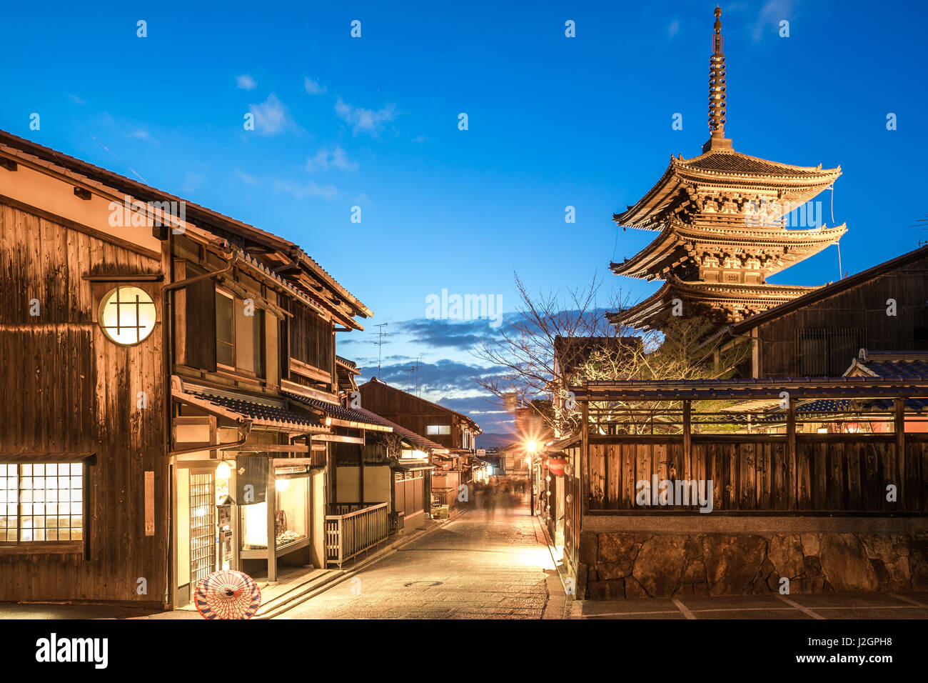 Night at kyoto hi-res stock photography and images - Alamy