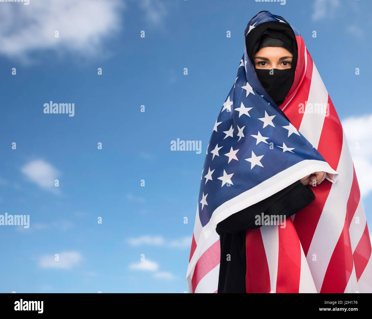 Muslim hijab american flag hi-res stock photography and images - Alamy