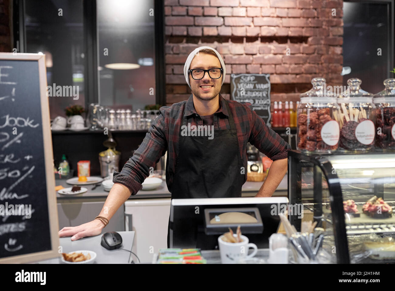 Seller man hi-res stock photography and images - Alamy