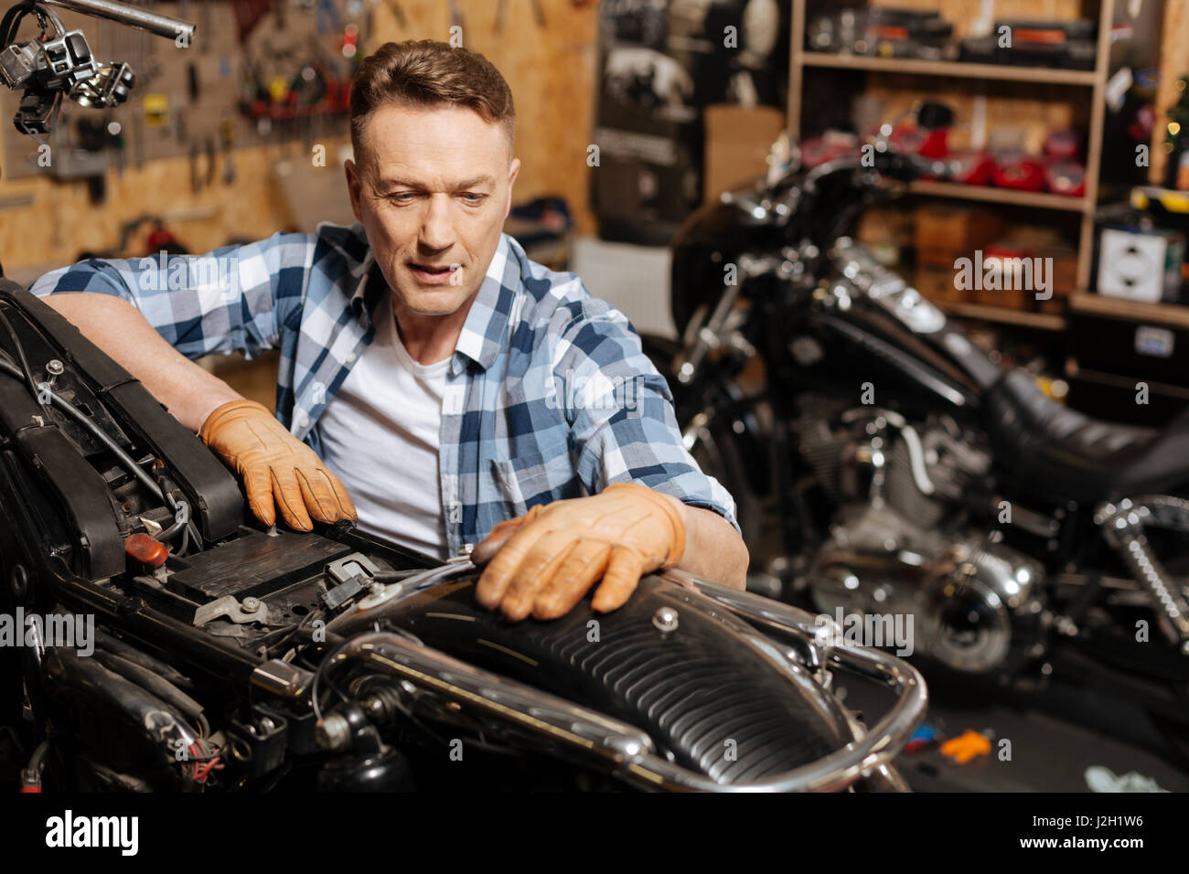 Proud mechanic hi-res stock photography and images - Alamy