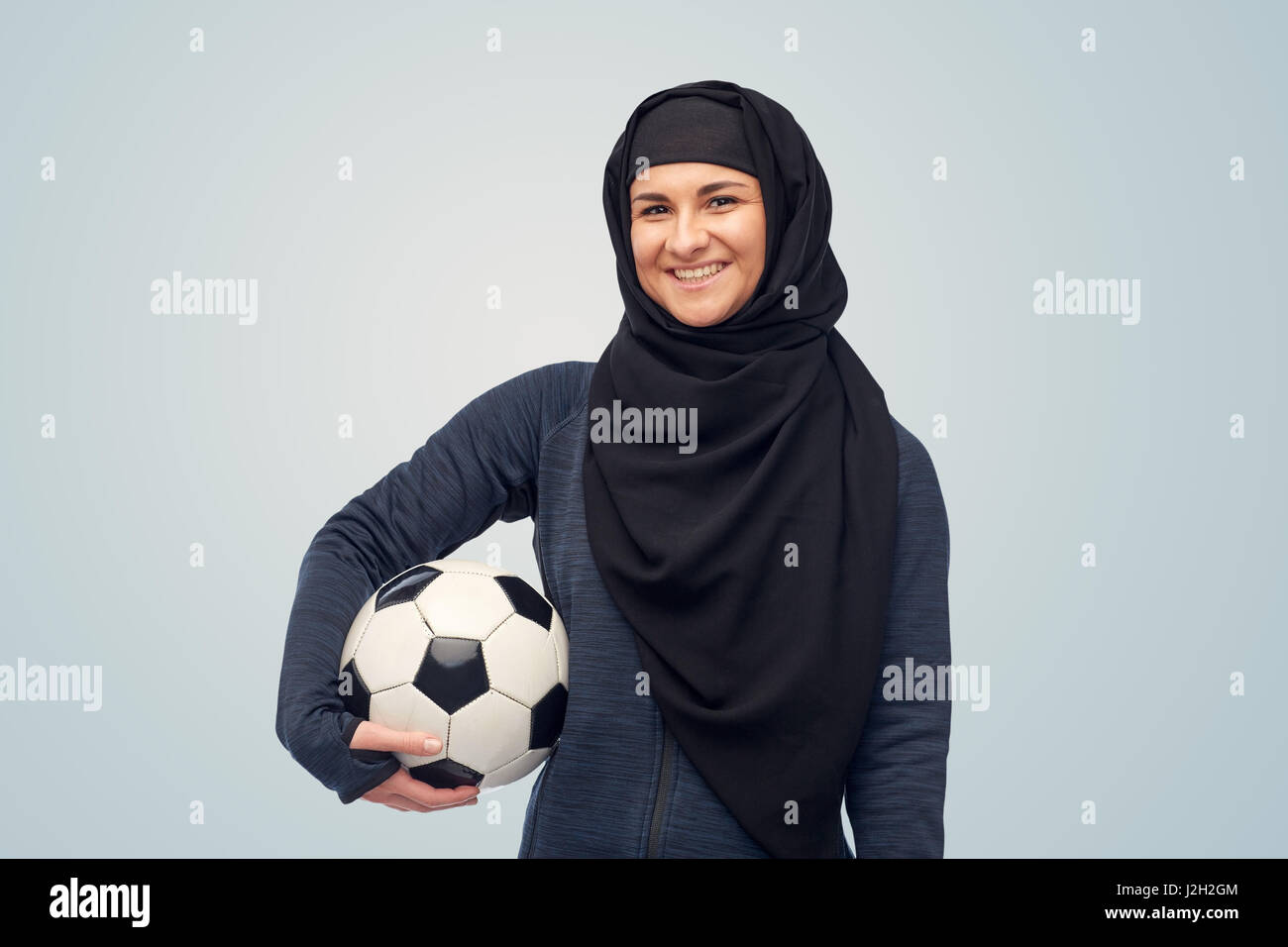 Woman in hijab sports hi-res stock photography and images - Alamy