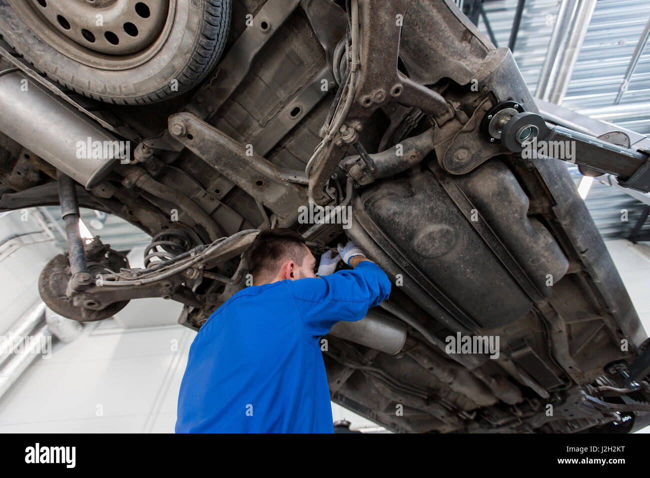 Rear view mechanic man hi-res stock photography and images - Alamy