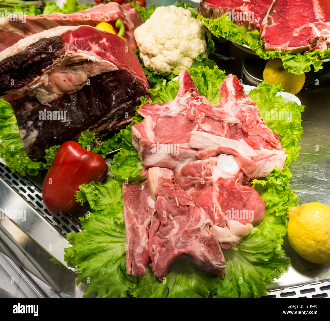 meat in a supermarket Stock Photo - Alamy