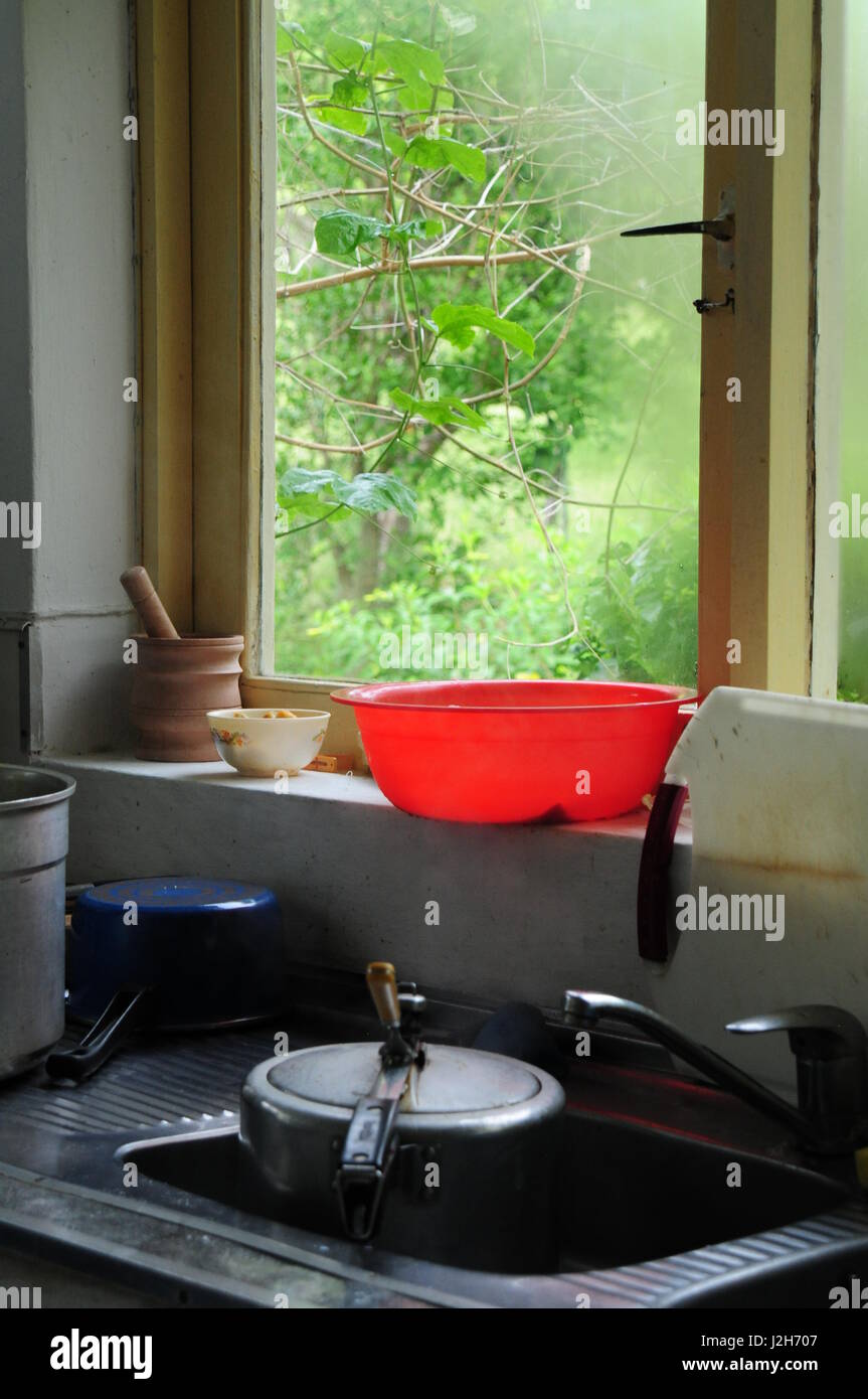 Kitchen scene hi-res stock photography and images - Alamy