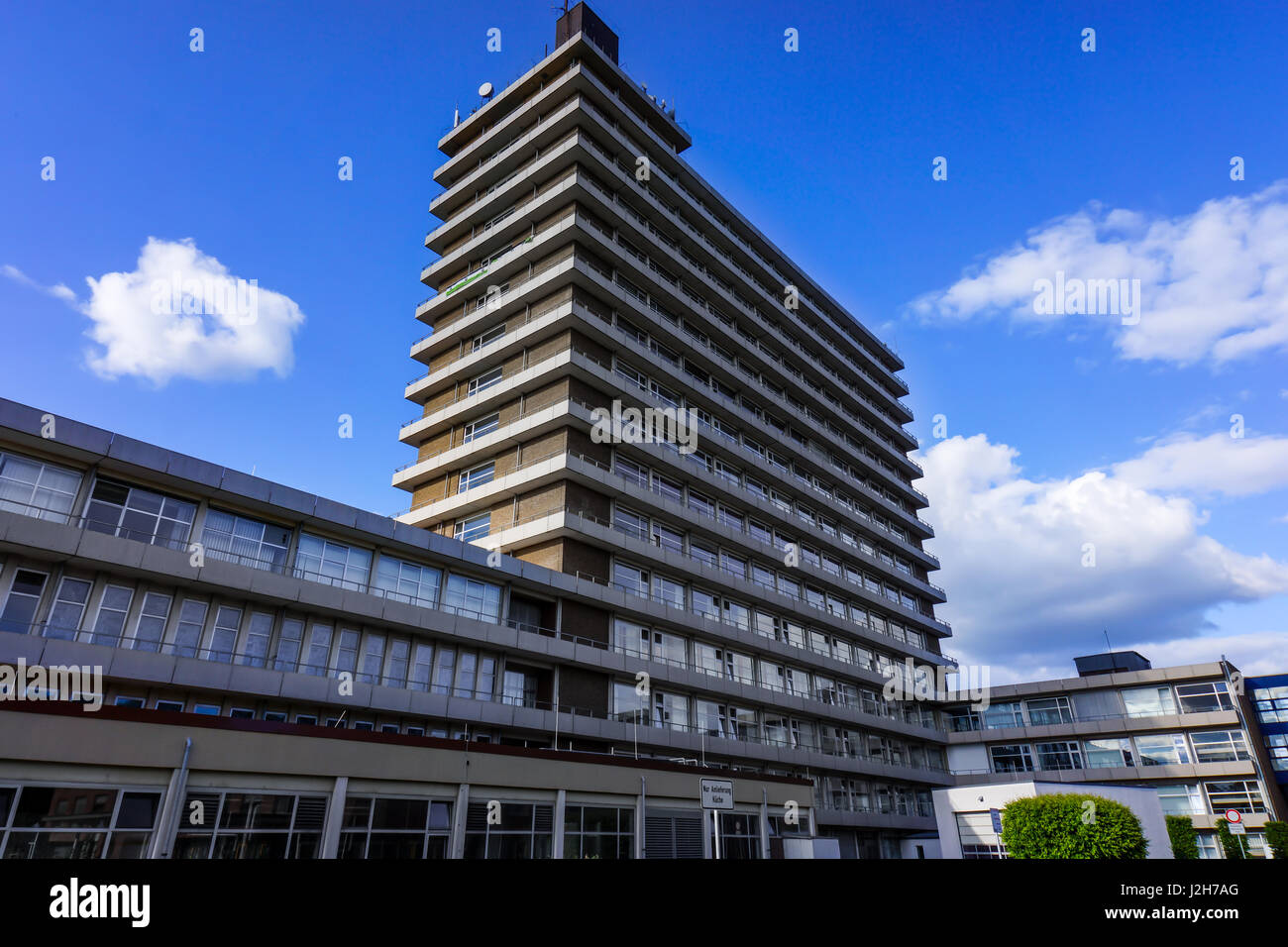 Modern hospital. hospital building. Medical Center Stock Photo - Alamy