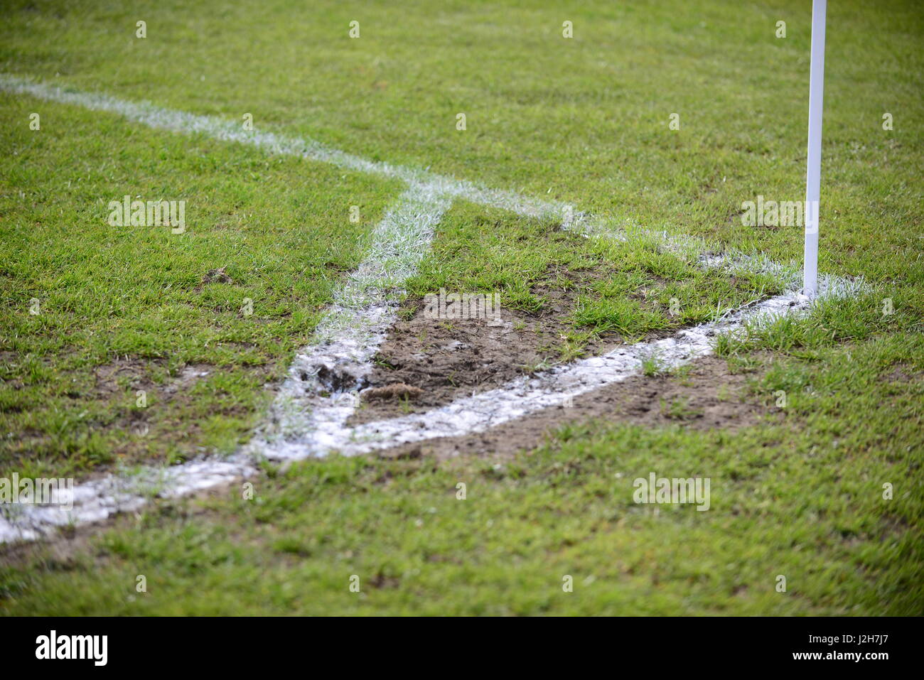 Football corner marking hi-res stock photography and images - Alamy