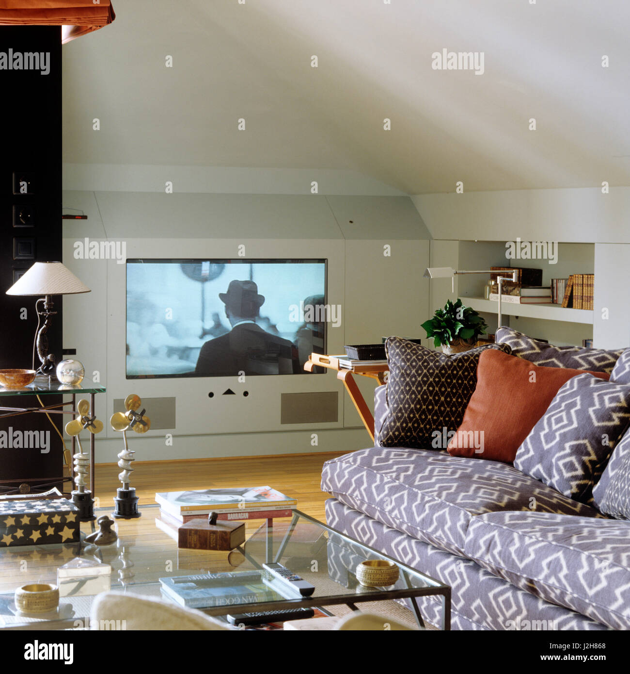 Contemporary living room Stock Photo - Alamy