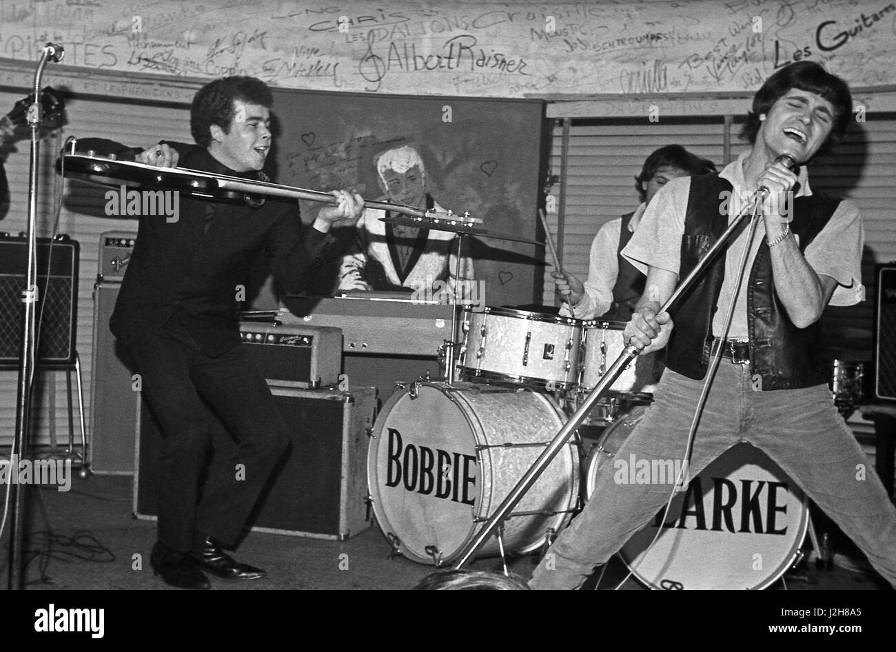 British bass player alan bugby hi-res stock photography and images - Alamy