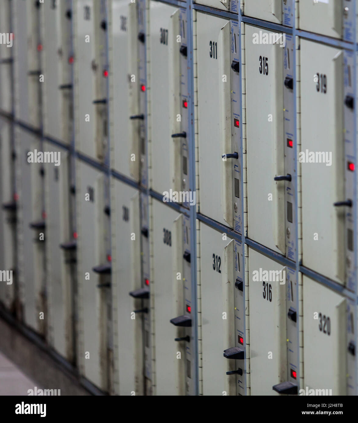 Swimming pool locker hi-res stock photography and images - Alamy
