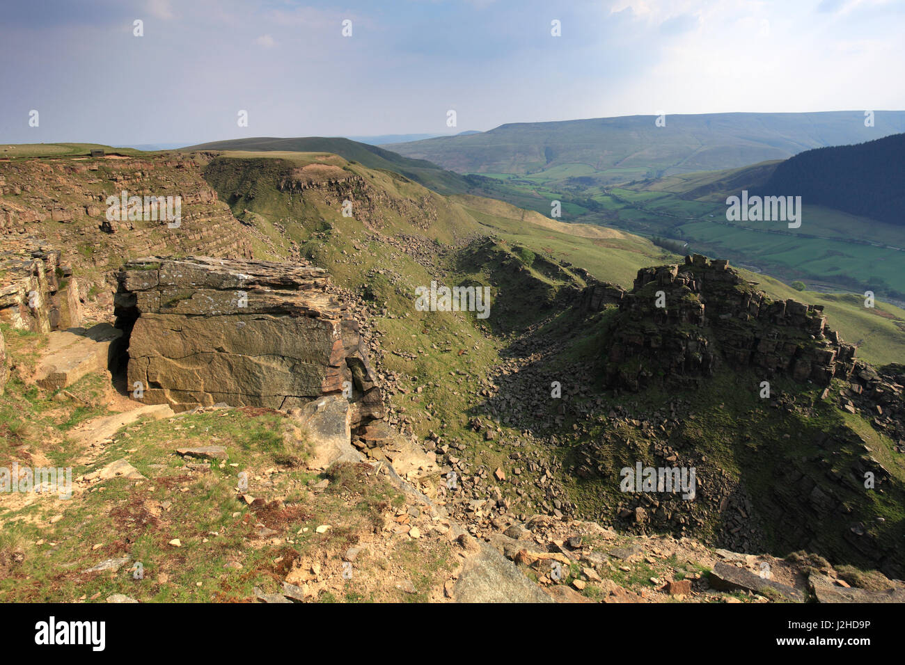 The Tower at Alport Castles, Birchinlee Pastures, Derbyshire, Peak ...