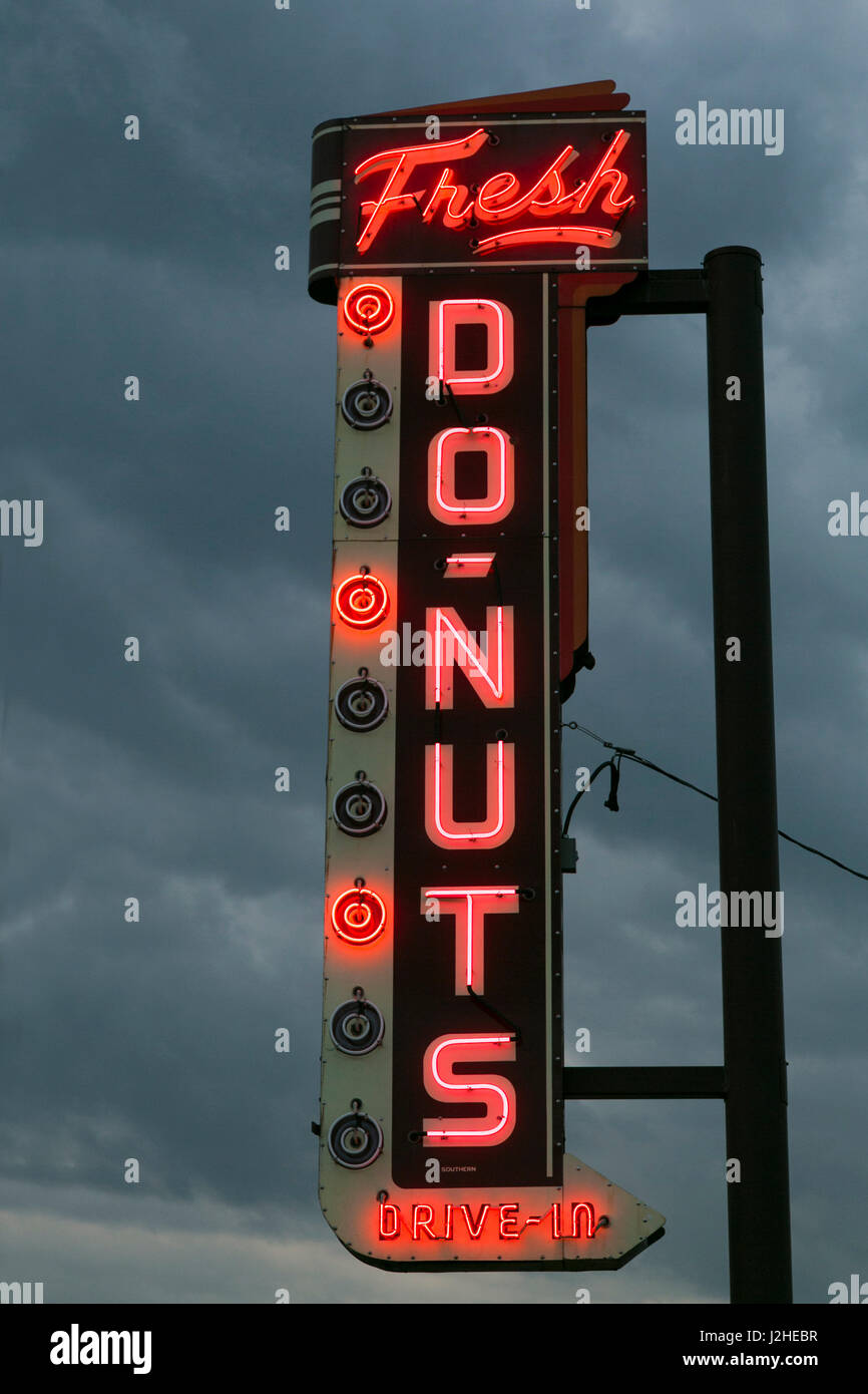 Neon drive in restaurant sign, St. Louis, Missouri, USA. Route 66 Stock ...