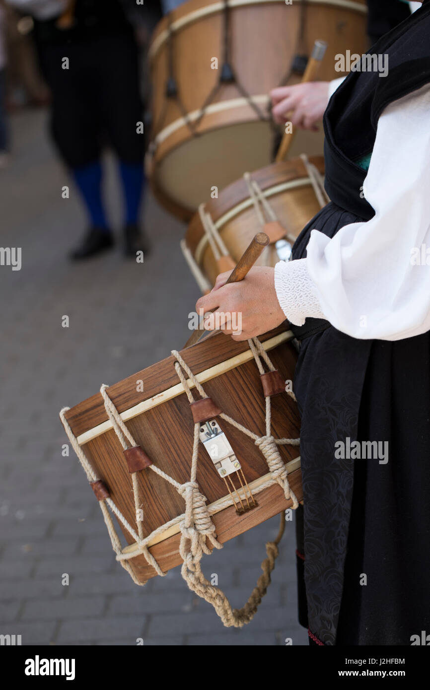 Drummer costume hi-res stock photography and images - Alamy