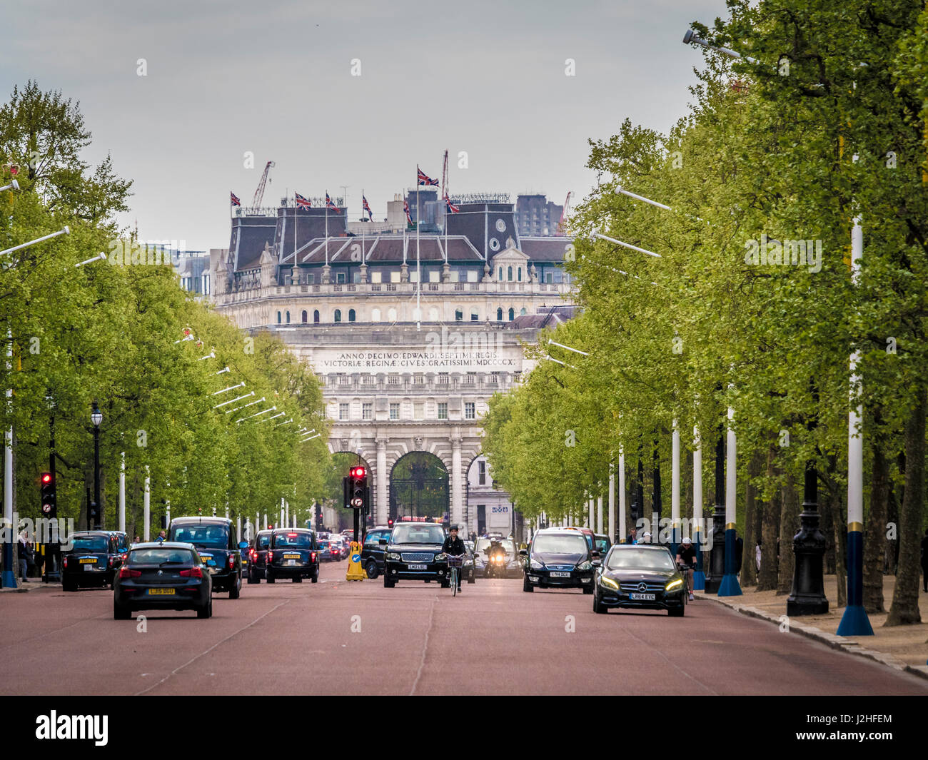 View down The Mall towards Admiralty Arch from the Victoria Memorial ...