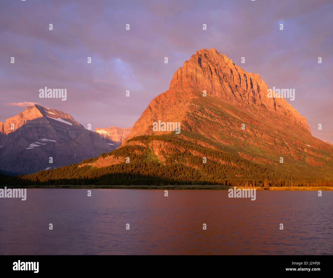 USA, Montana, Glacier National Park, Sunrise light brightens Grinnell ...