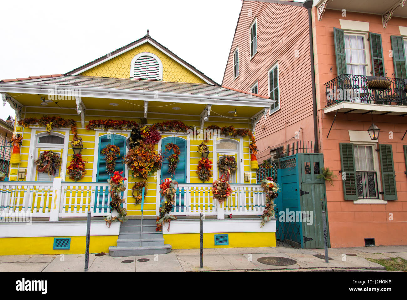 Creole cottage hi-res stock photography and images - Alamy