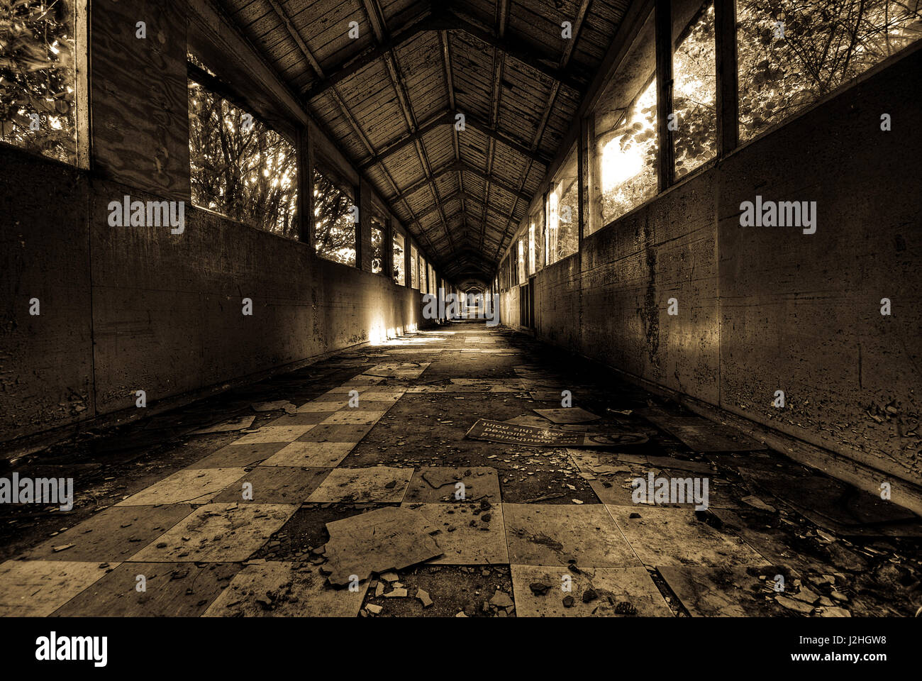 Dirty Hospital Ward Stock Photos & Dirty Hospital Ward Stock Images - Alamy