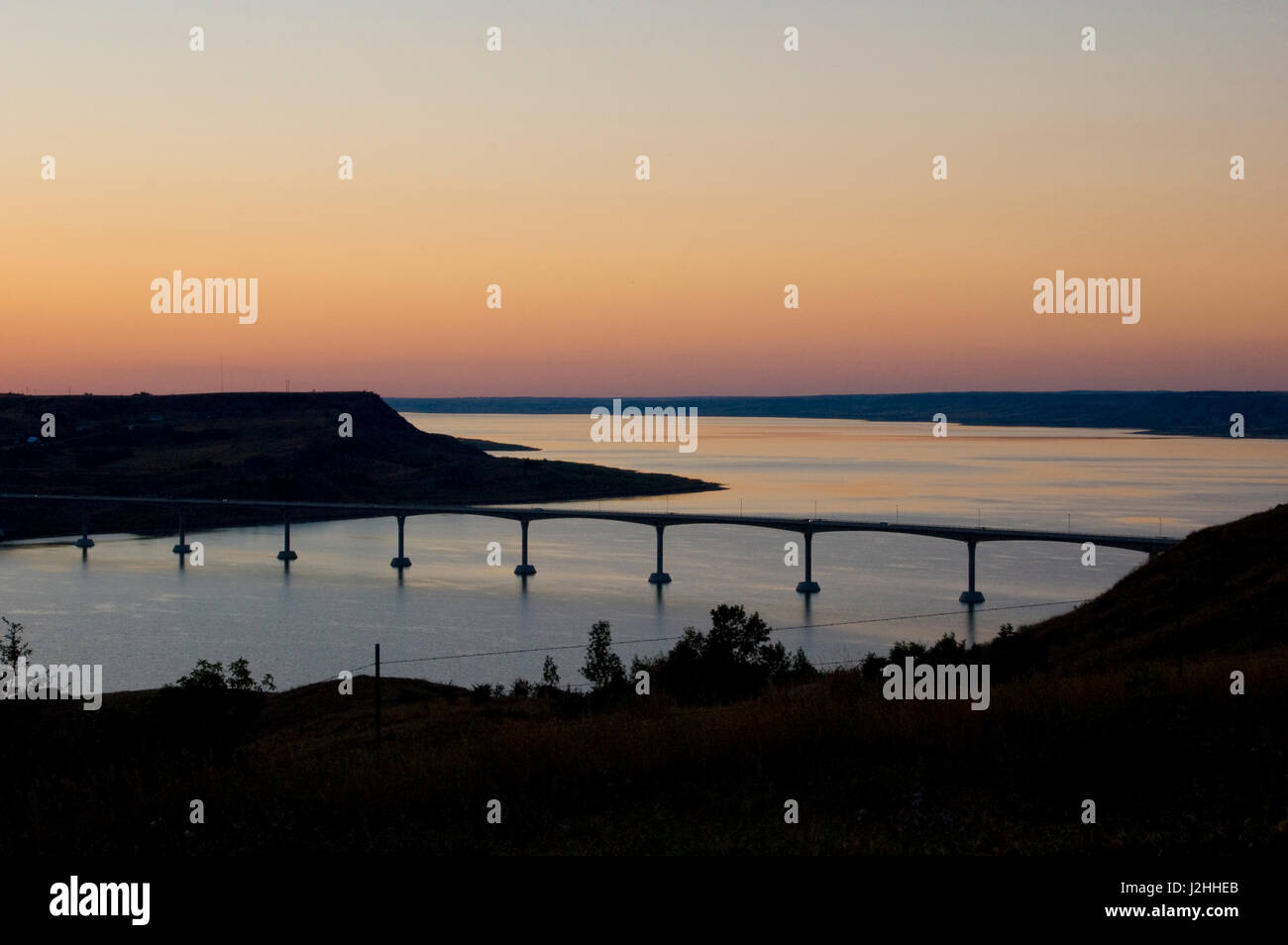 Spectacular Four Bears Bridge stretches across the Missouri River man ...