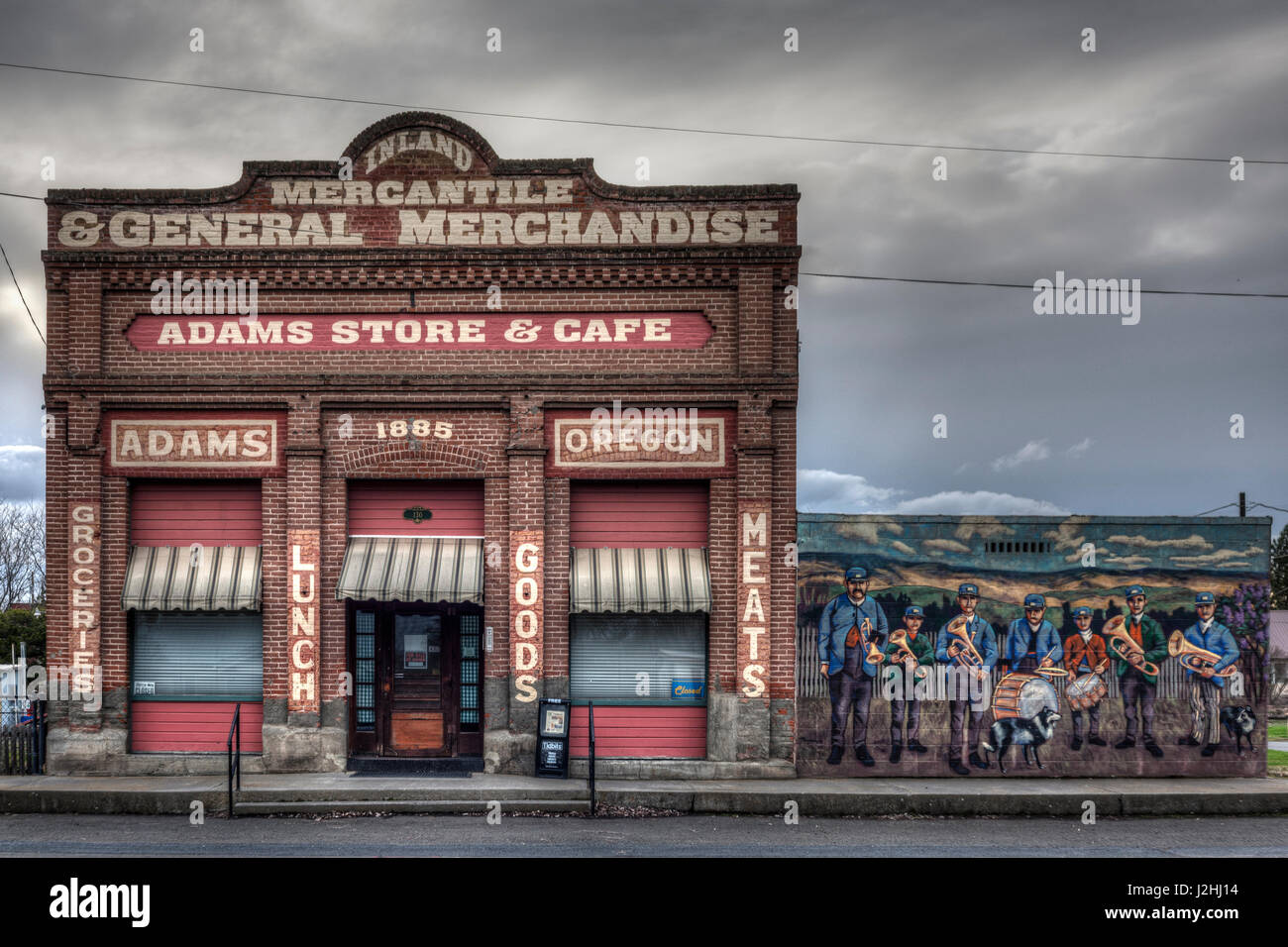USA, OR, Adams. General Store Stock Photo - Alamy