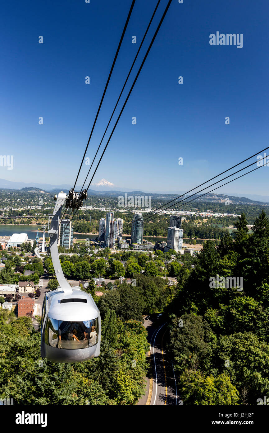 USA, Oregon, Portland. OHSU Gondola at the top of the hill Stock Photo ...
