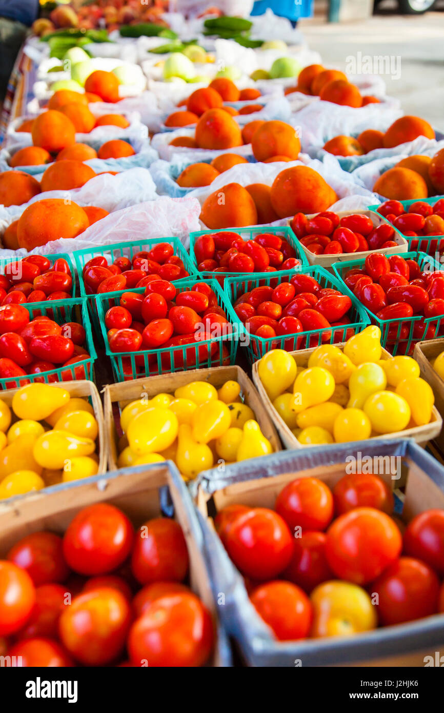 Wichita farmers market hi-res stock photography and images - Alamy