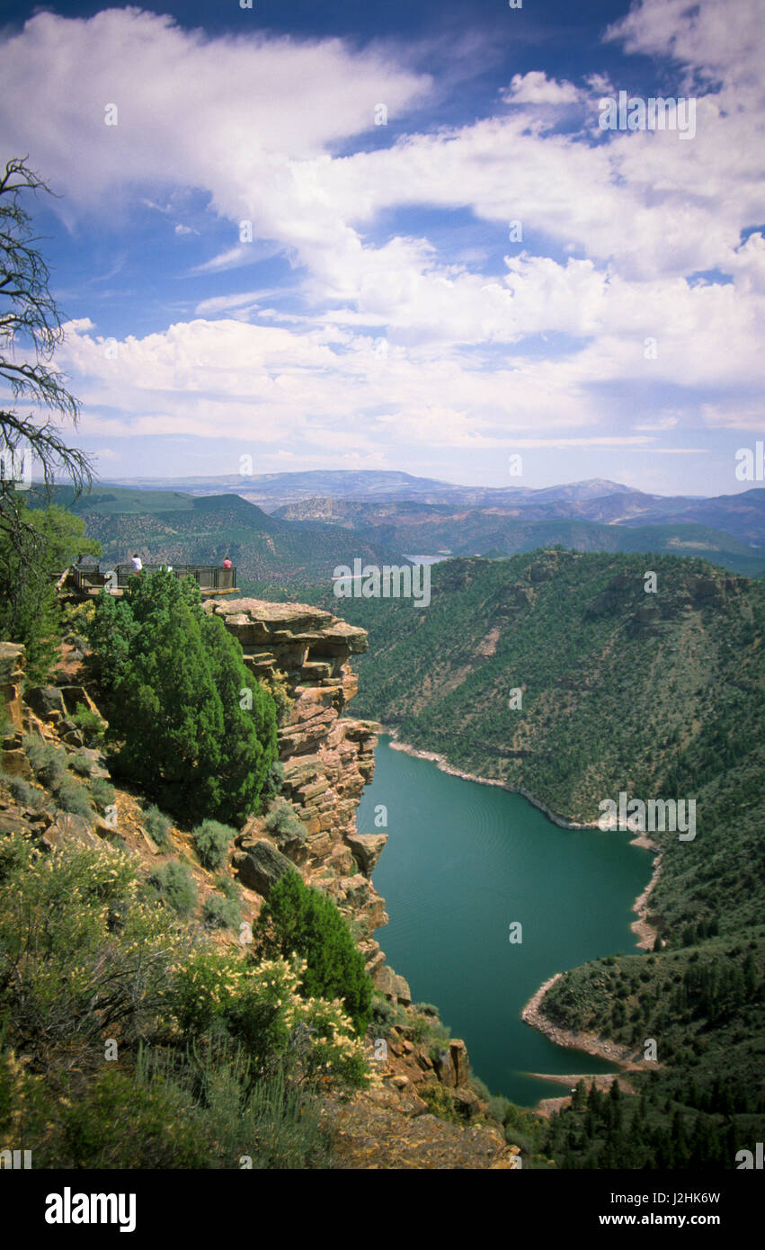 Boating and fishing recreation offered at spectacular Flaming Gorge ...