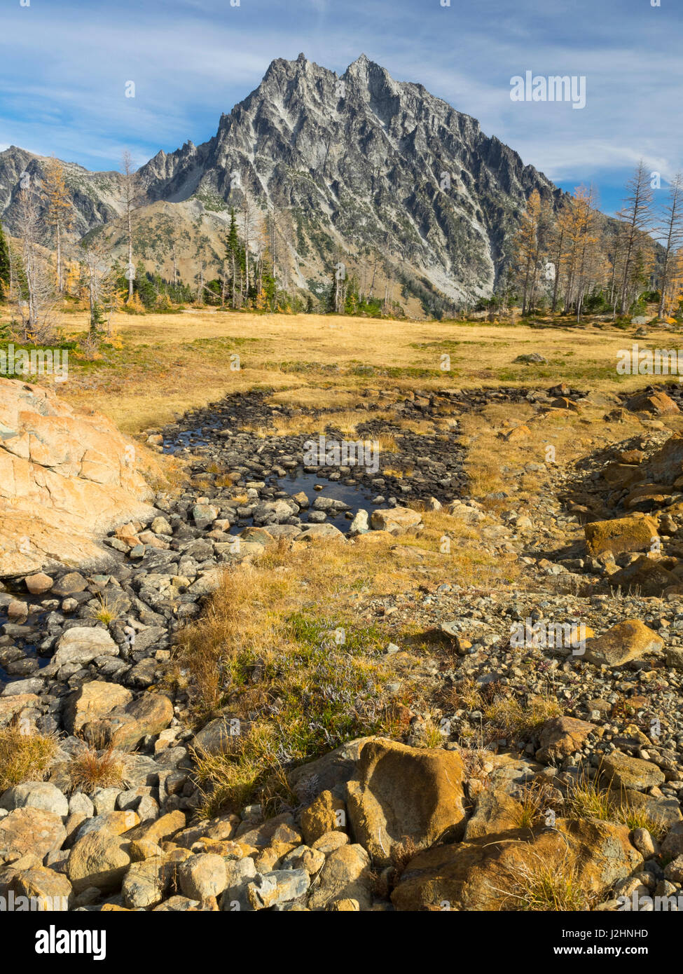 WA, Alpine Lakes Wilderness, Mount Stuart Stock Photo - Alamy
