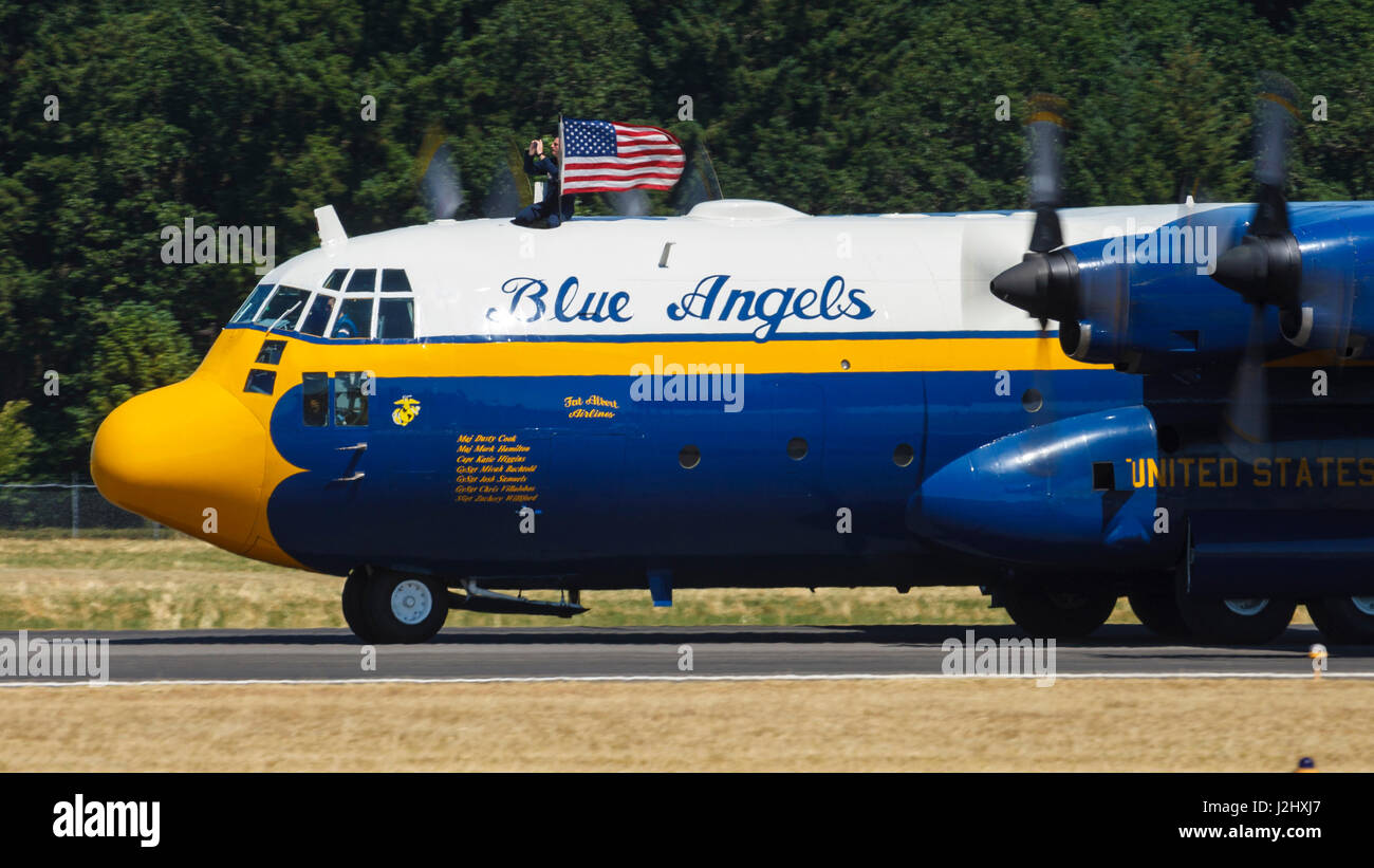 Blue angels c 130 fat albert hi-res stock photography and images - Alamy