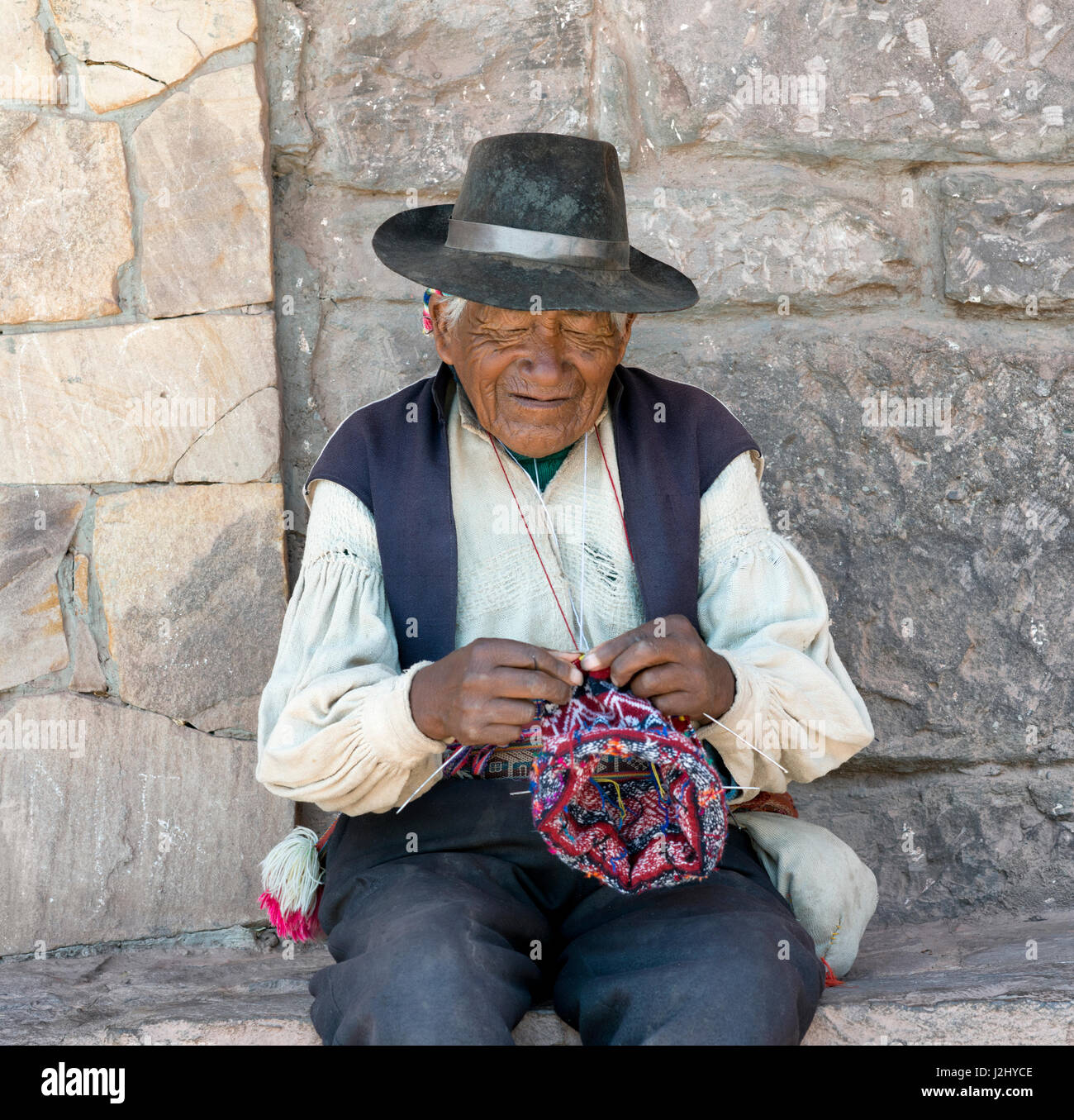 Inca weaving tradition hi-res stock photography and images - Alamy