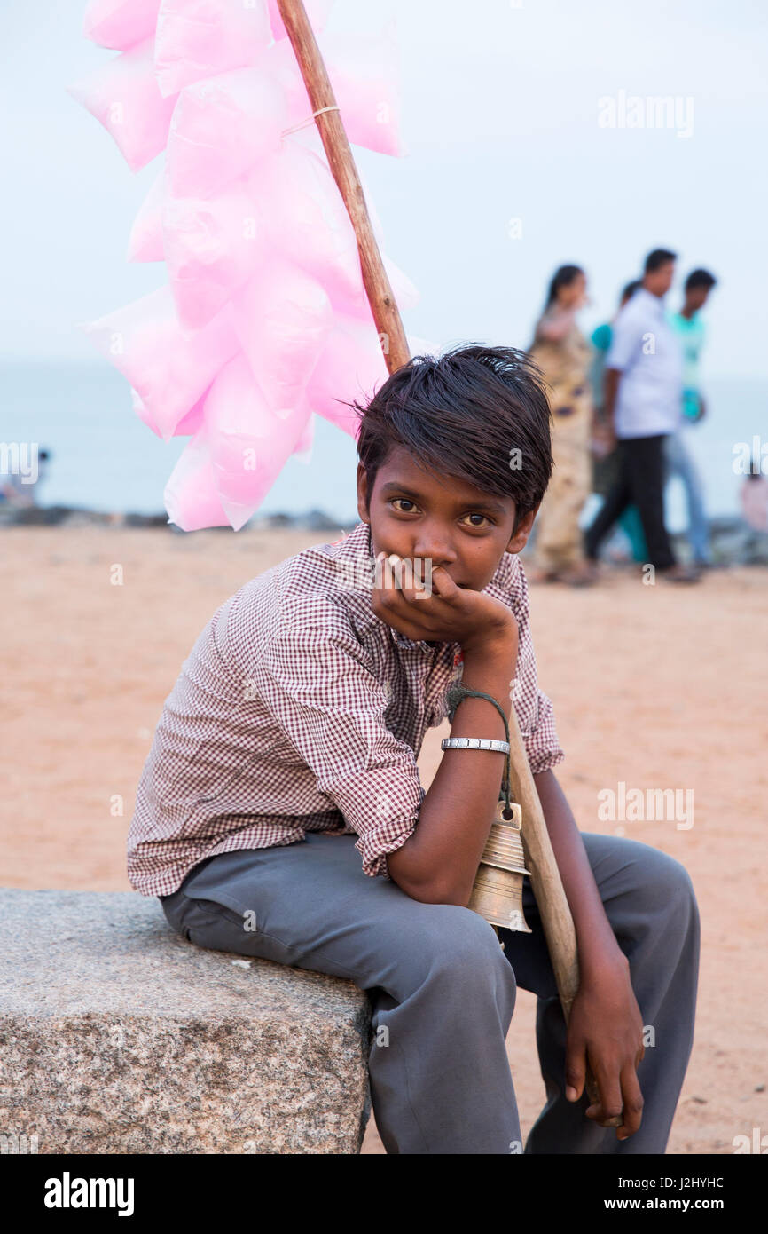 Portrait indian girl in pondicherry hi-res stock photography and images ...