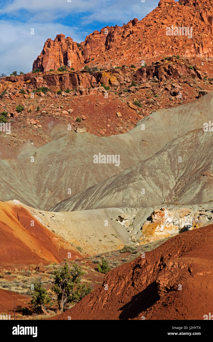 Utah, Capitol Reef National Park, Waterpocket fold rock formations ...